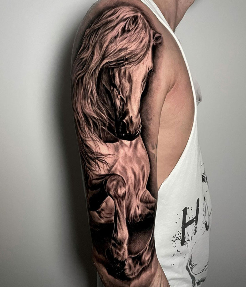 Tr 232 S Beau Tatouage Cheval Indien Tatouage Chevaux Tatouage